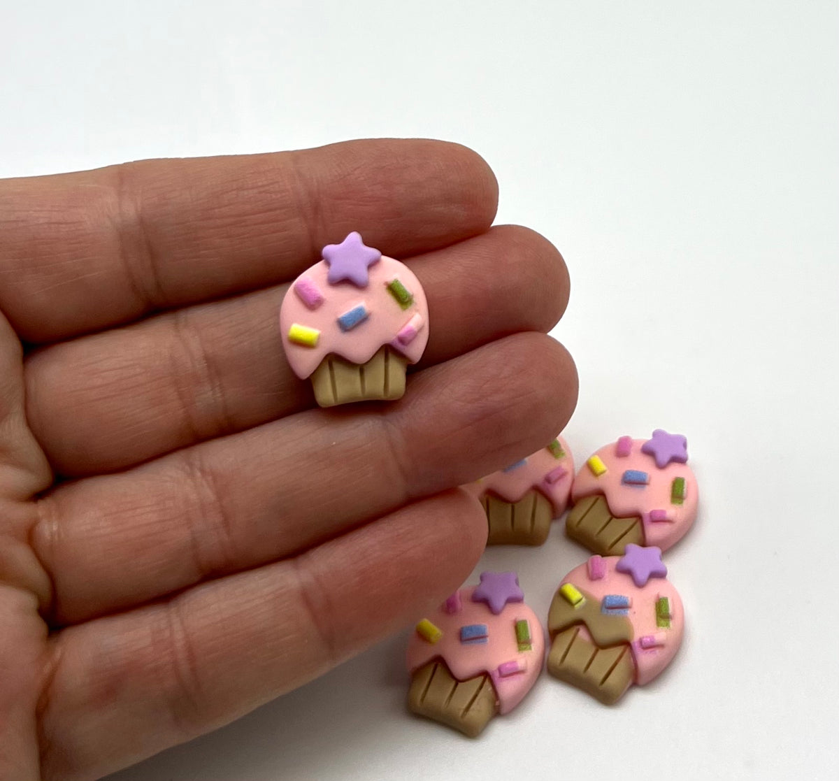 Cupcake Resin embellishments - 5pcs – www.glittergallery.com.au